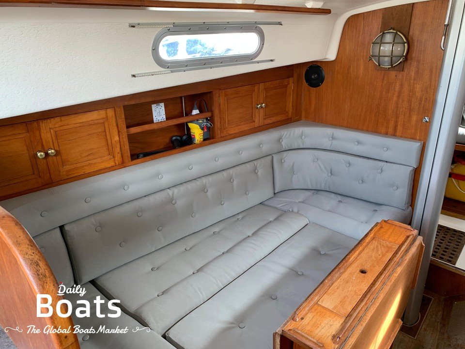 1985 Contessa 32 for sale. View price, photos and Buy 1985 Contessa 32 ...