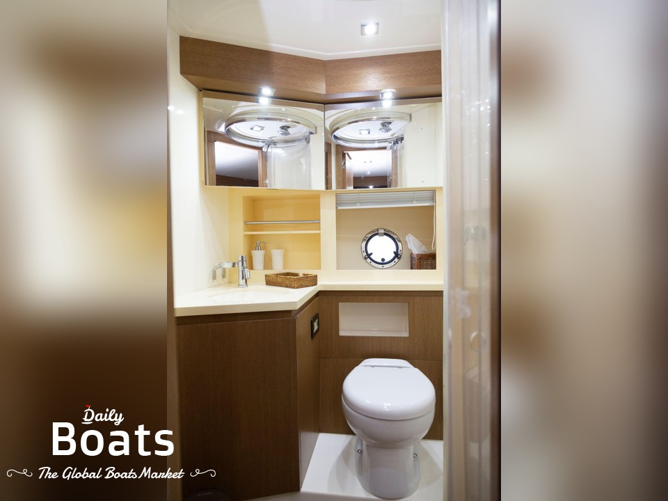 2011 Azimut Atlantis 44 for sale. View price, photos and Buy 2011 ...