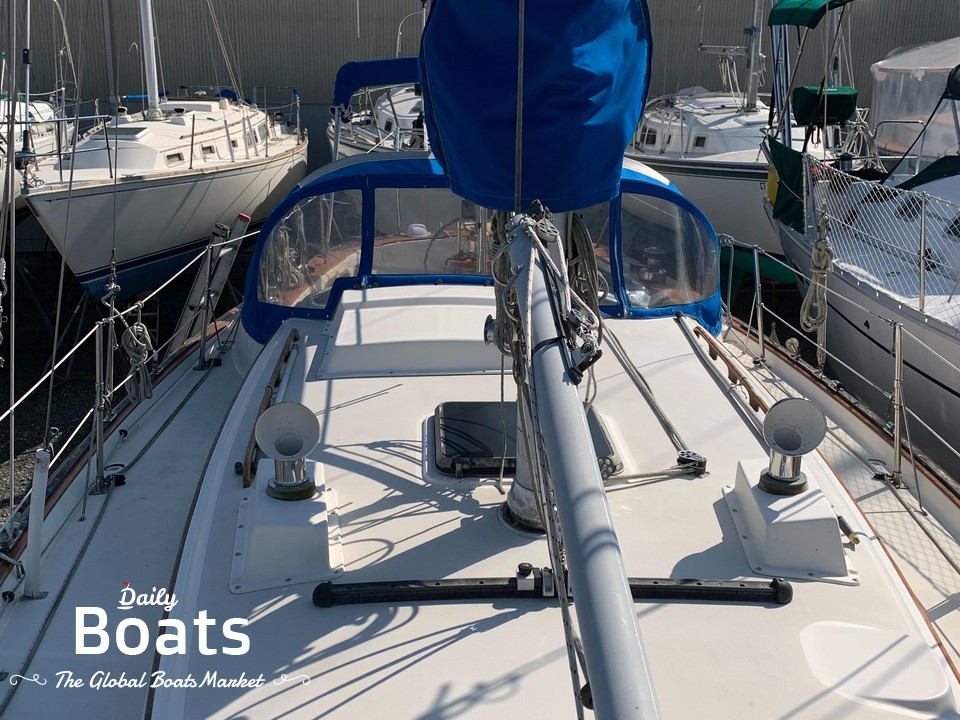 1982 Pearson 367 for sale. View price, photos and Buy 1982 Pearson 367 ...