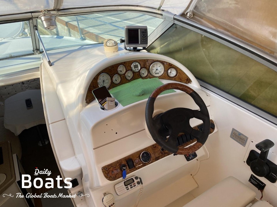 2002 Larson Cabrio 274 Mid Cabin for sale. View price, photos and Buy ...