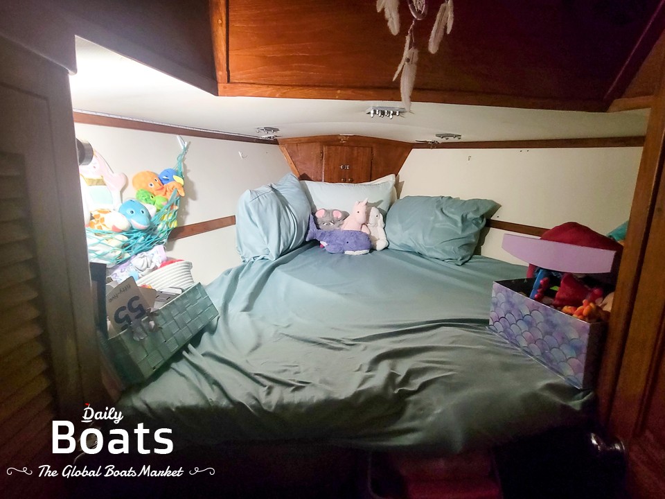 1977 Gulfstar 43 for sale. View price, photos and Buy 1977 Gulfstar 43 ...