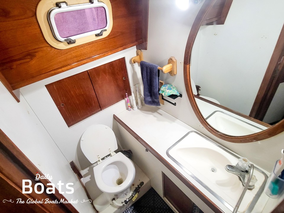 1977 Gulfstar 43 for sale. View price, photos and Buy 1977 Gulfstar 43 ...