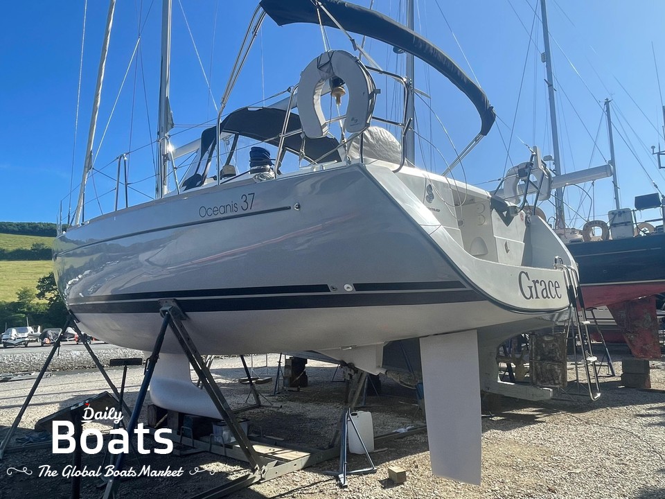 2013 Beneteau Oceanis 37 for sale. View price, photos and Buy 2013 ...
