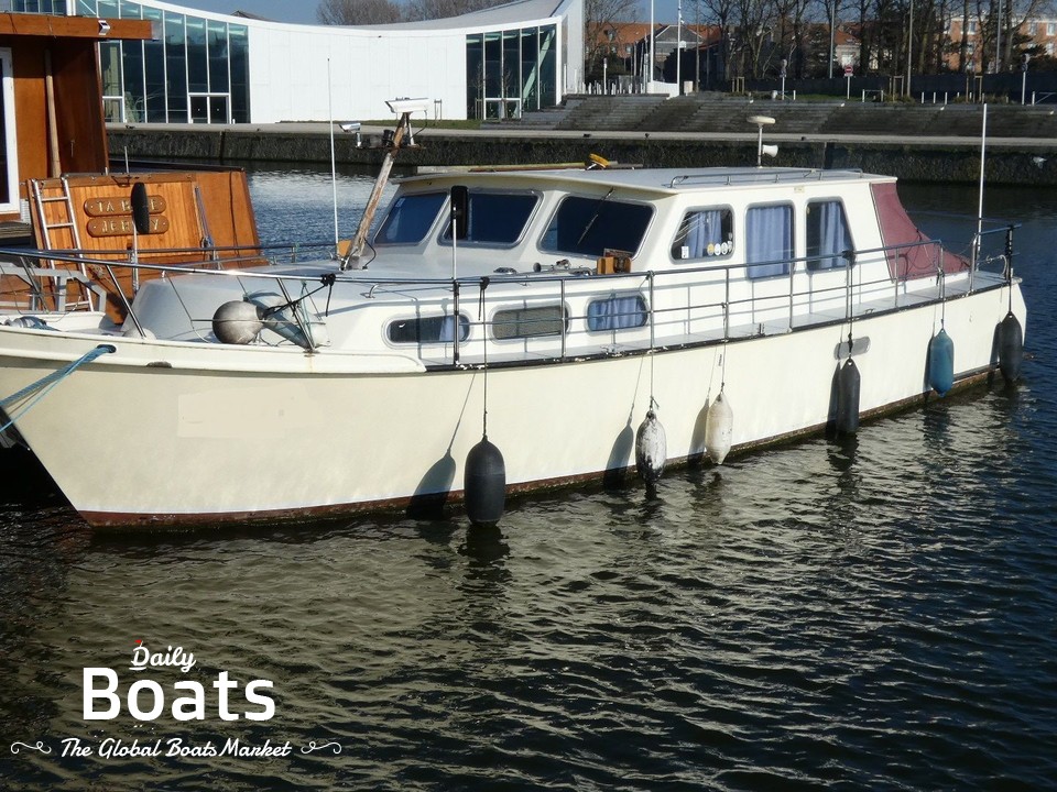 1995 Dutch Steel Motor Cruiser 42Ft for sale. View price, photos and ...
