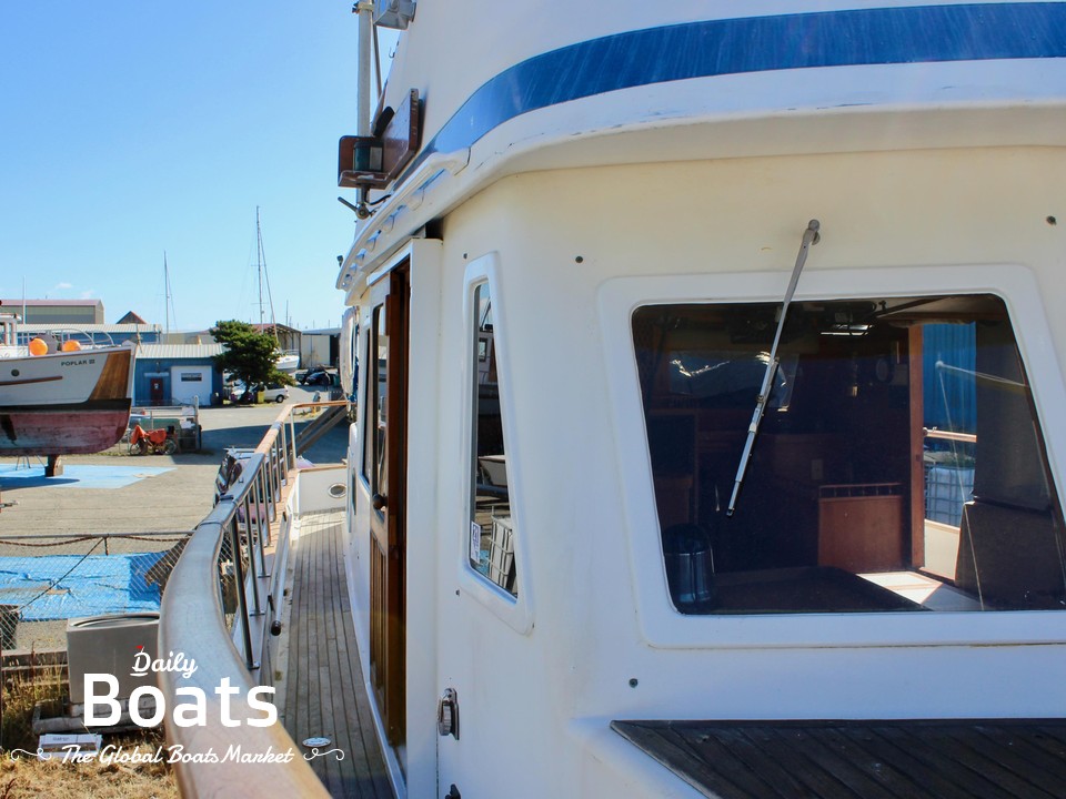 1984 Ocean Alexander 38 for sale. View price, photos and Buy 1984 Ocean ...