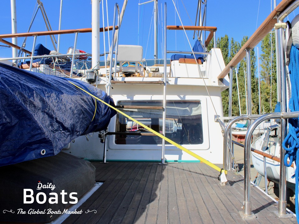 1984 Ocean Alexander 38 for sale. View price, photos and Buy 1984 Ocean ...