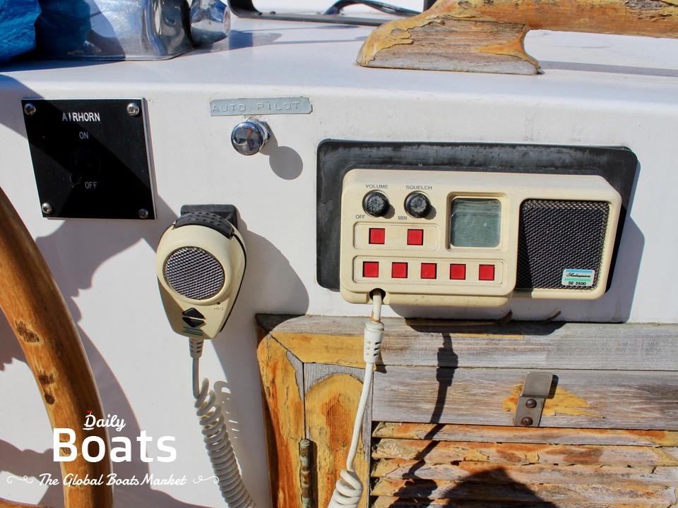 1984 Ocean Alexander 38 for sale. View price, photos and Buy 1984 Ocean ...