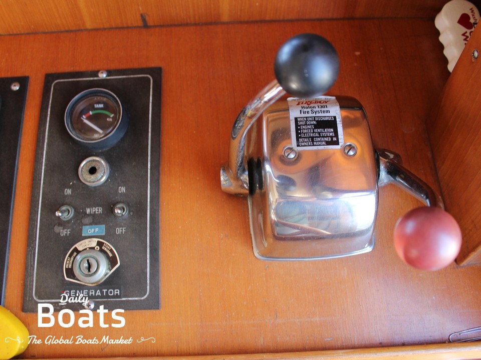 1984 Ocean Alexander 38 for sale. View price, photos and Buy 1984 Ocean ...