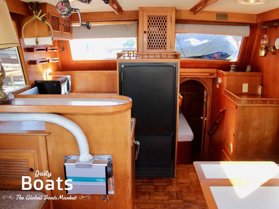 1984 Ocean Alexander 38 for sale. View price, photos and Buy 1984 Ocean ...