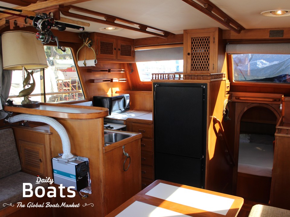 1984 Ocean Alexander 38 for sale. View price, photos and Buy 1984 Ocean ...