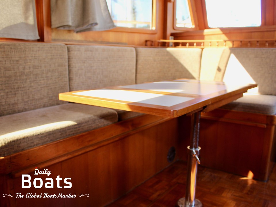 1984 Ocean Alexander 38 for sale. View price, photos and Buy 1984 Ocean ...