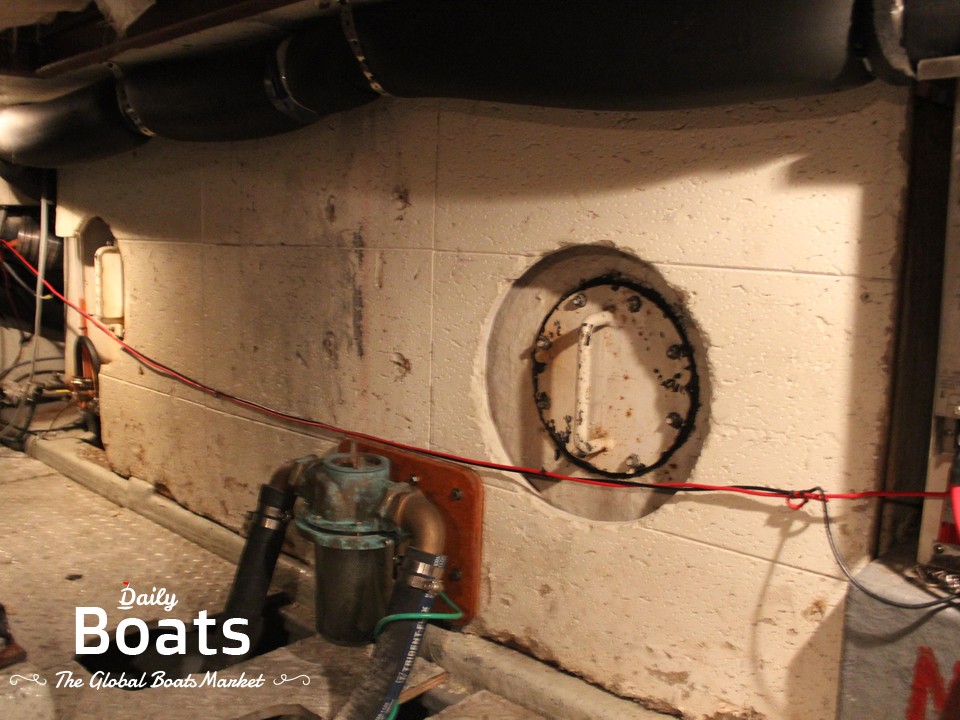 1984 Ocean Alexander 38 for sale. View price, photos and Buy 1984 Ocean ...