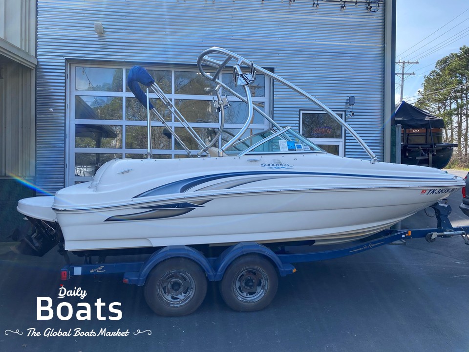 2001 Sea Ray 190 Sundeck for sale. View price, photos and Buy 2001 Sea ...