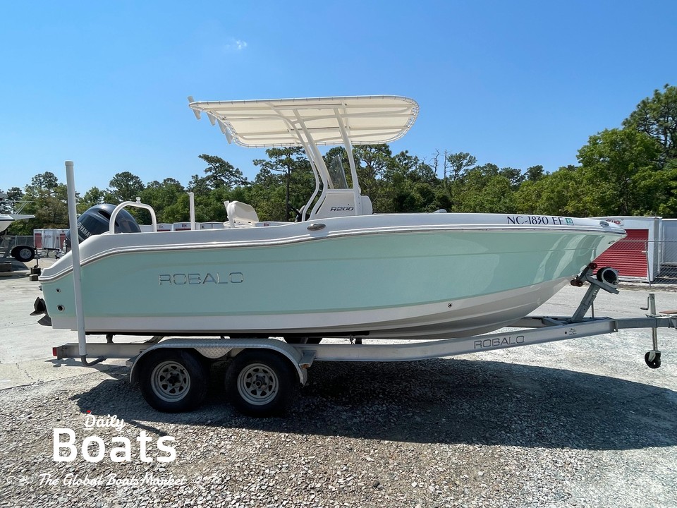 2016 Robalo R200 Center Console for sale. View price, photos and Buy ...