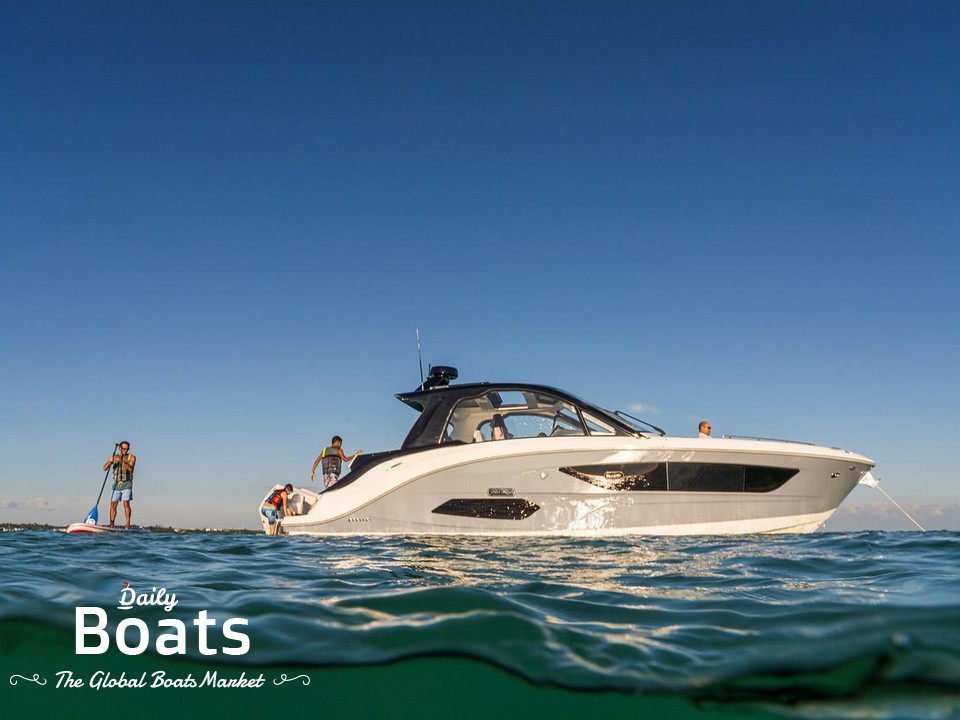 2022 Sea Ray Sundancer 370 Ob for sale. View price, photos and Buy 2022 ...