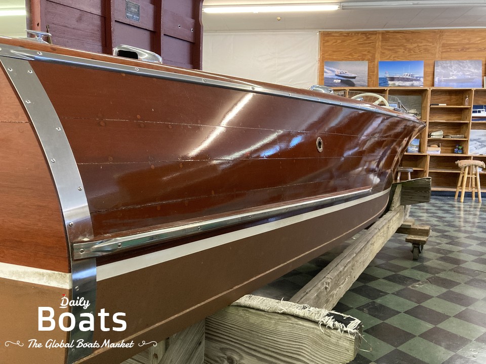 1949 Chris-Craft 17' Deluxe Runabout for sale. View price, photos and ...