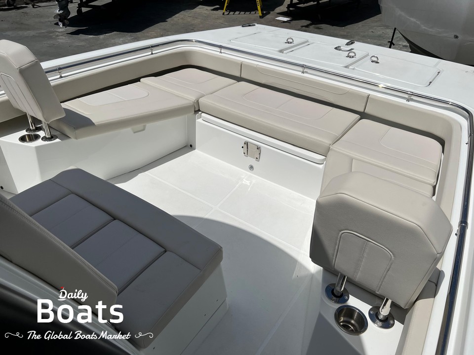 2022 Aquila 28 Molokai Power Catamaran for sale. View price, photos and ...