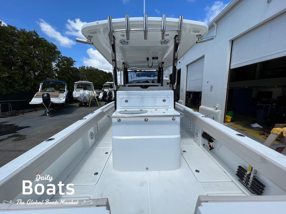 2022 Aquila 28 Molokai Power Catamaran for sale. View price, photos and ...