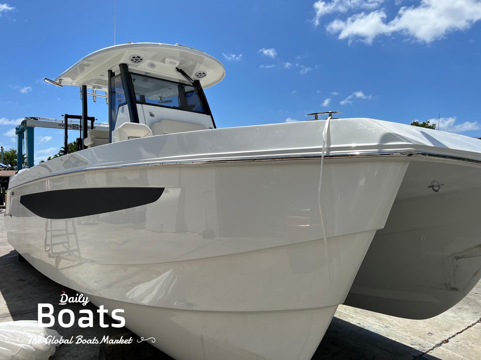 2022 Aquila 28 Molokai Power Catamaran for sale. View price, photos and ...