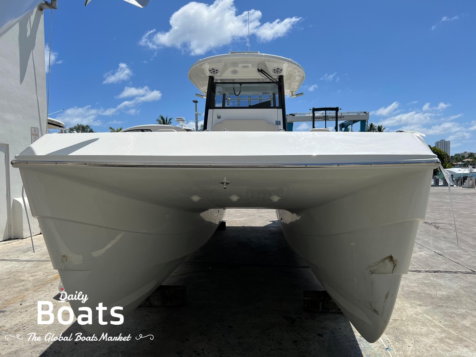 2022 Aquila 28 Molokai Power Catamaran for sale. View price, photos and ...