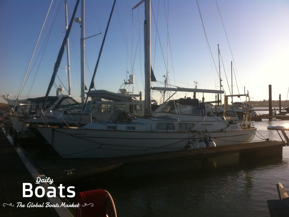 1988 Hillyard Moonfleet 36 for sale. View price, photos and Buy 1988 ...