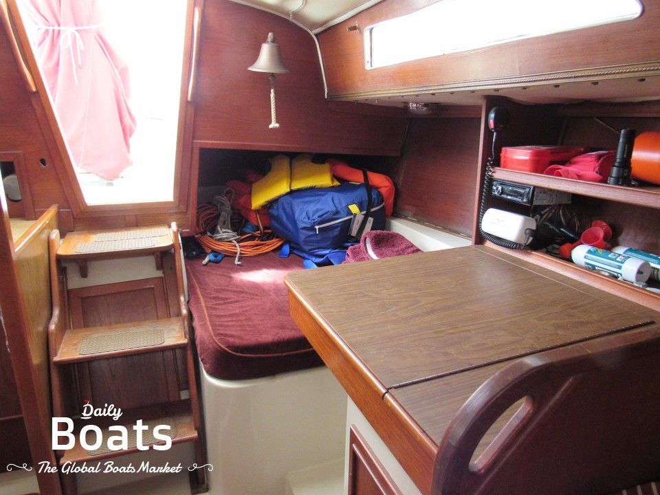 1980 Irwin Citation 39 for sale. View price, photos and Buy 1980 Irwin ...