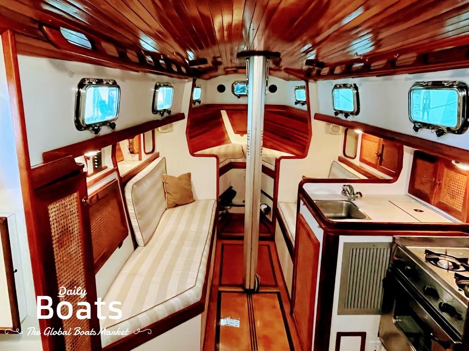 2001 Morris Linda 28 for sale. View price, photos and Buy 2001 Morris ...