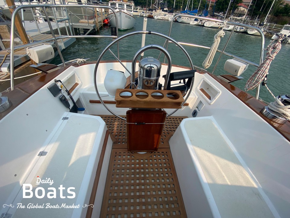 1984 Endeavour 35 for sale. View price, photos and Buy 1984 Endeavour ...