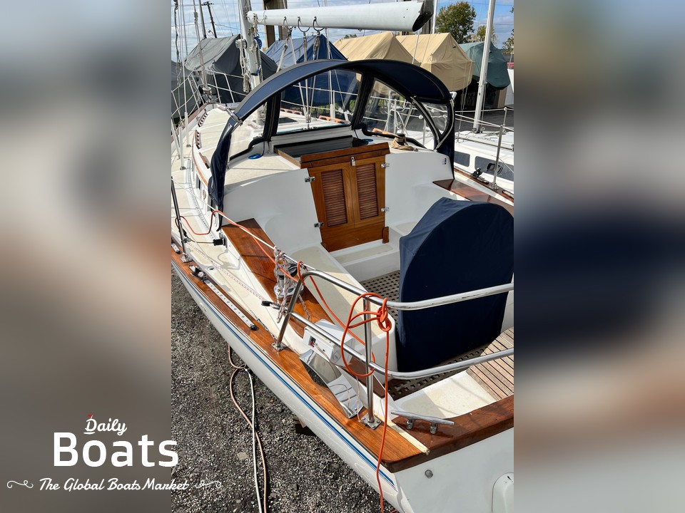 1984 Endeavour 35 for sale. View price, photos and Buy 1984 Endeavour ...