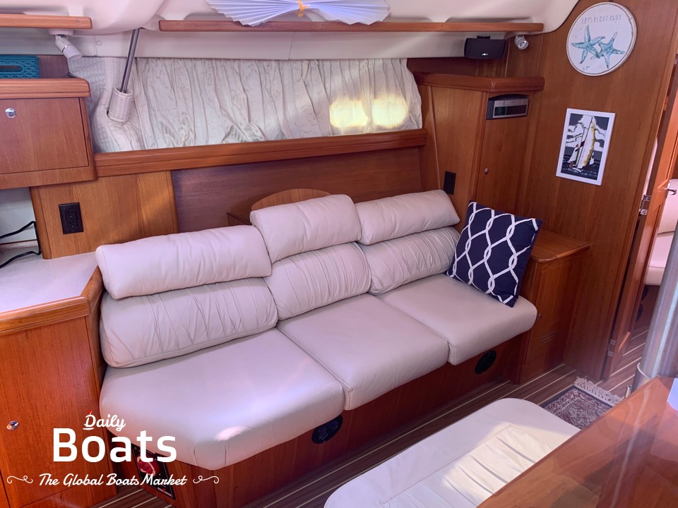 2005 Hunter 45 Center Cockpit for sale. View price, photos and Buy 2005 ...