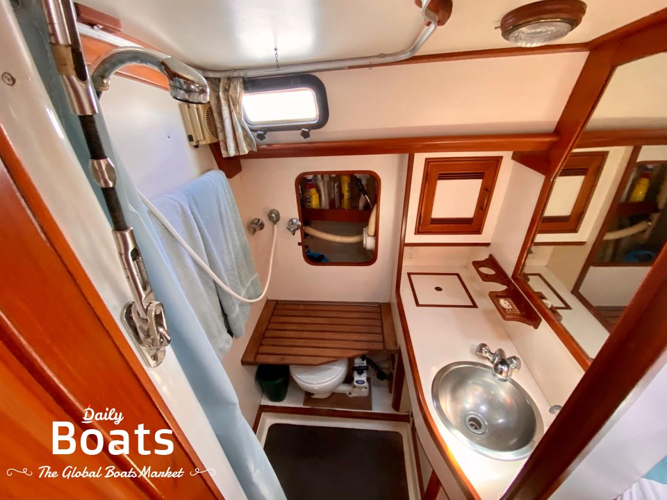 1990 Cape Dory Robinhood 40' Aft Cockpit for sale. View price, photos ...