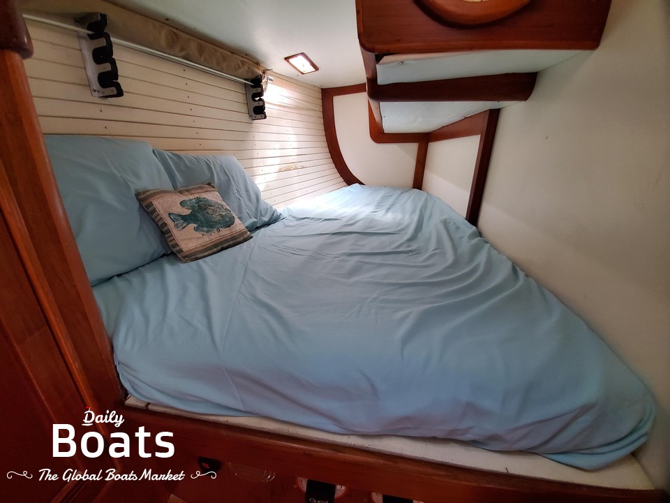 1990 Cape Dory Robinhood 40' Aft Cockpit for sale. View price, photos ...