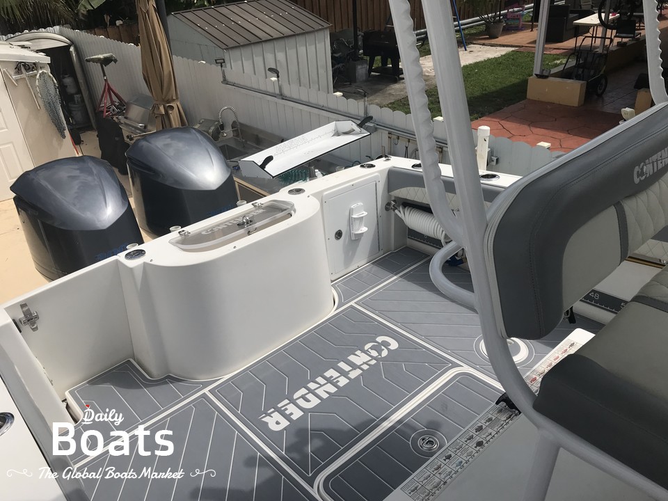 2002 Contender Center Console Forward Cuddy for sale. View price ...