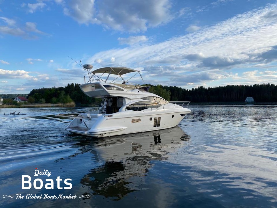 2010 Azimut 38 Flybridge for sale. View price, photos and Buy 2010 ...