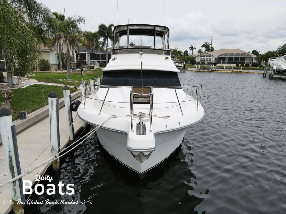 1995 Carver 440 Aft Cabin Motor Yacht for sale. View price, photos and ...