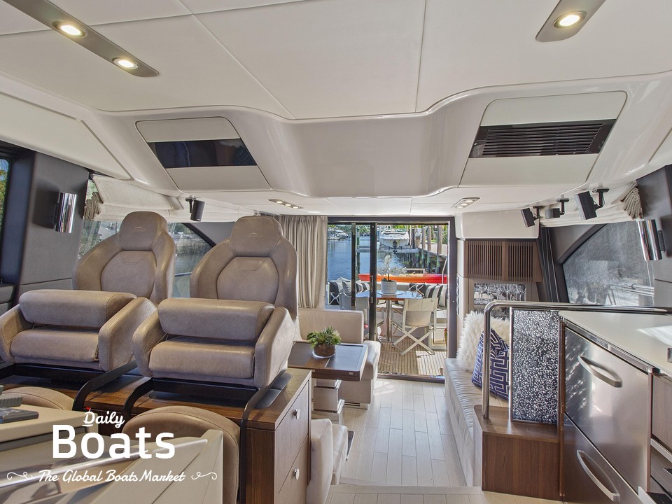 2018 Azimut 50 Flybridge for sale. View price, photos and Buy 2018 ...