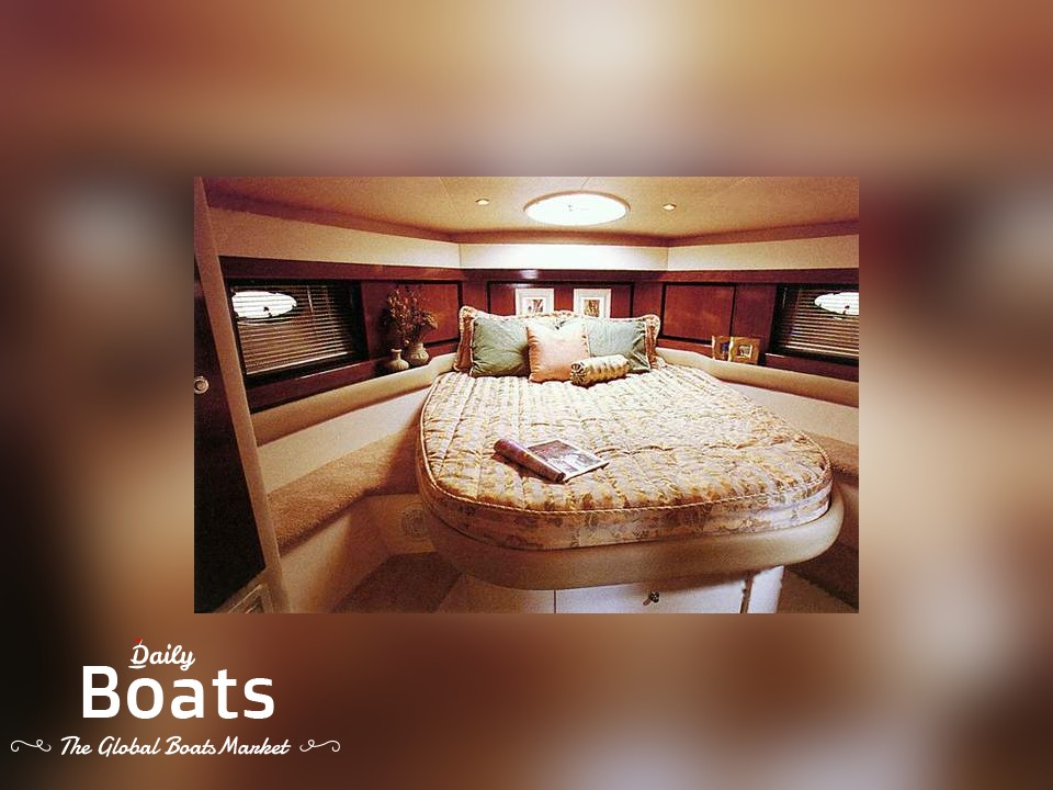 1999 Trojan 440 Express Yacht for sale. View price, photos and Buy 1999 ...