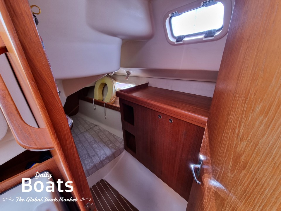 2003 Hunter Legend 326 for sale. View price, photos and Buy 2003 Hunter ...