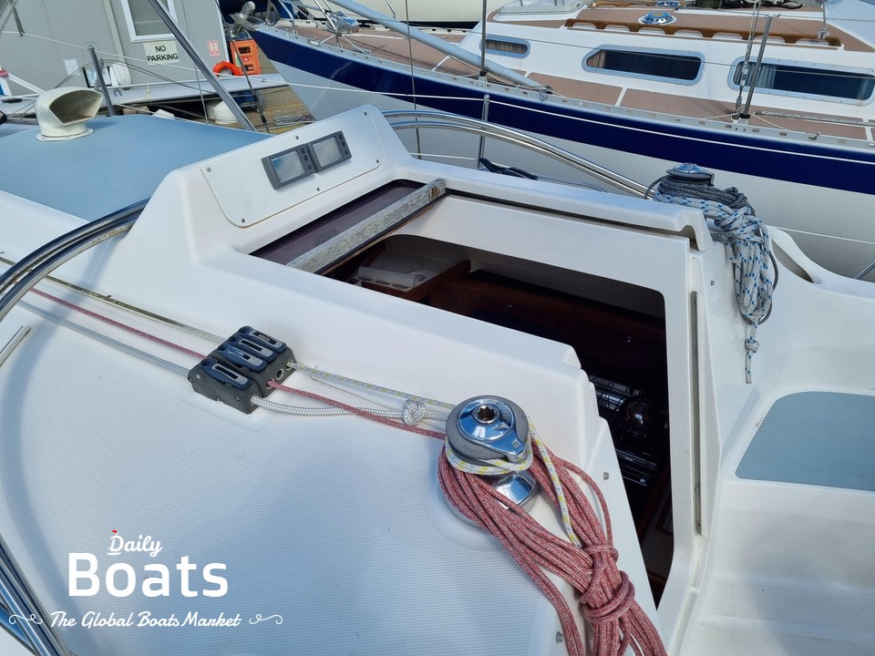 2003 Hunter Legend 326 for sale. View price, photos and Buy 2003 Hunter ...