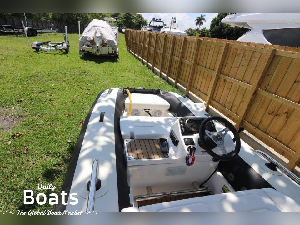 2021 Williams Jet Tenders Sportjet 395 for sale. View price, photos and ...