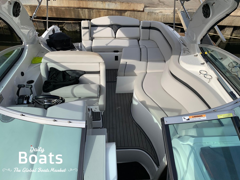 2017 Rinker 320 Express Cruiser for sale. View price, photos and Buy ...