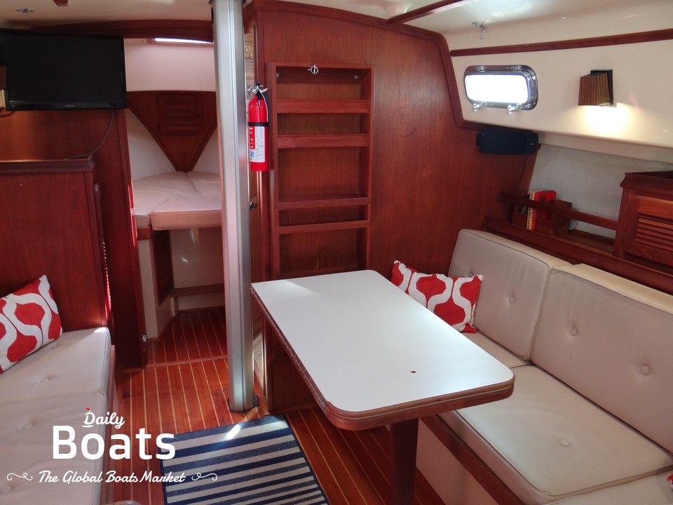 1989 Island Packet 31 for sale. View price, photos and Buy 1989 Island ...