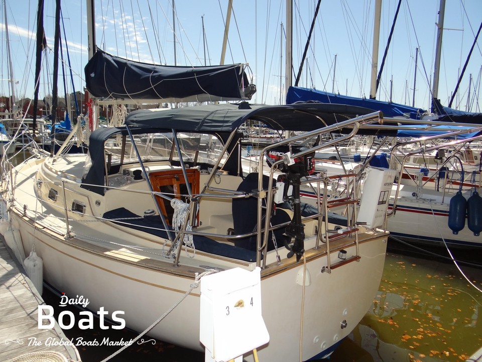 1989 Island Packet 31 for sale. View price, photos and Buy 1989 Island ...