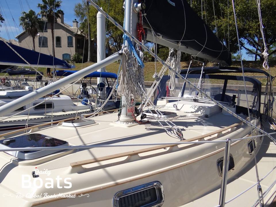1989 Island Packet 31 for sale. View price, photos and Buy 1989 Island ...