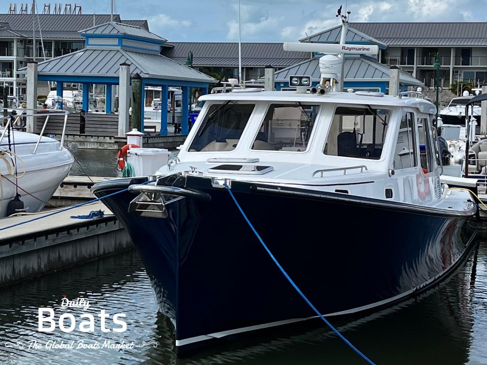 2004 True North 38 for sale. View price, photos and Buy 2004 True North ...