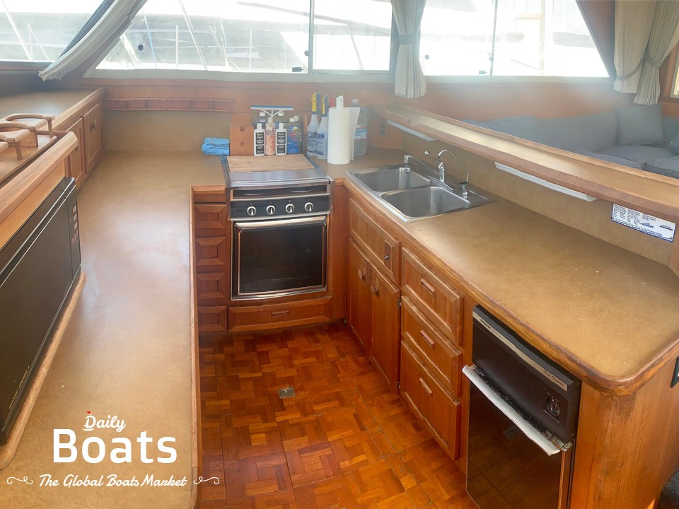 1983 Uniflite 48 Convertible Sport Fisher for sale. View price, photos ...