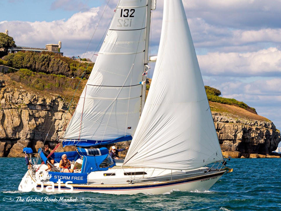 1990 Westerly Storm 33 for sale. View price, photos and Buy 1990 ...