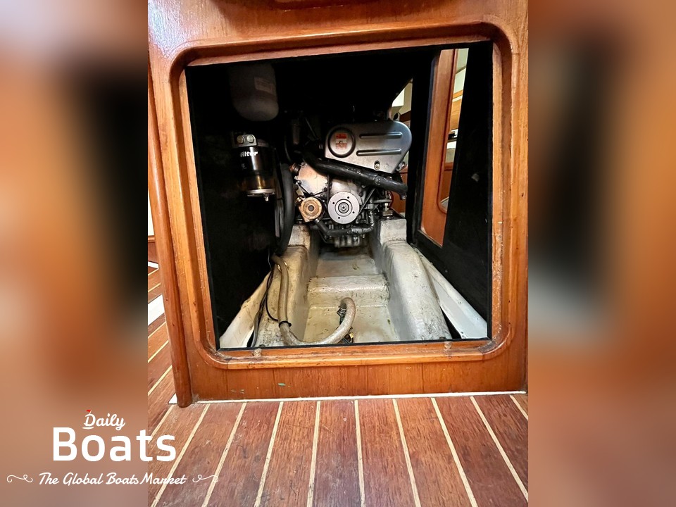 1990 Westerly Storm 33 for sale. View price, photos and Buy 1990 ...