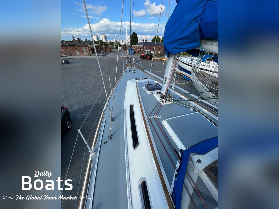 1990 Westerly Storm 33 for sale. View price, photos and Buy 1990 ...