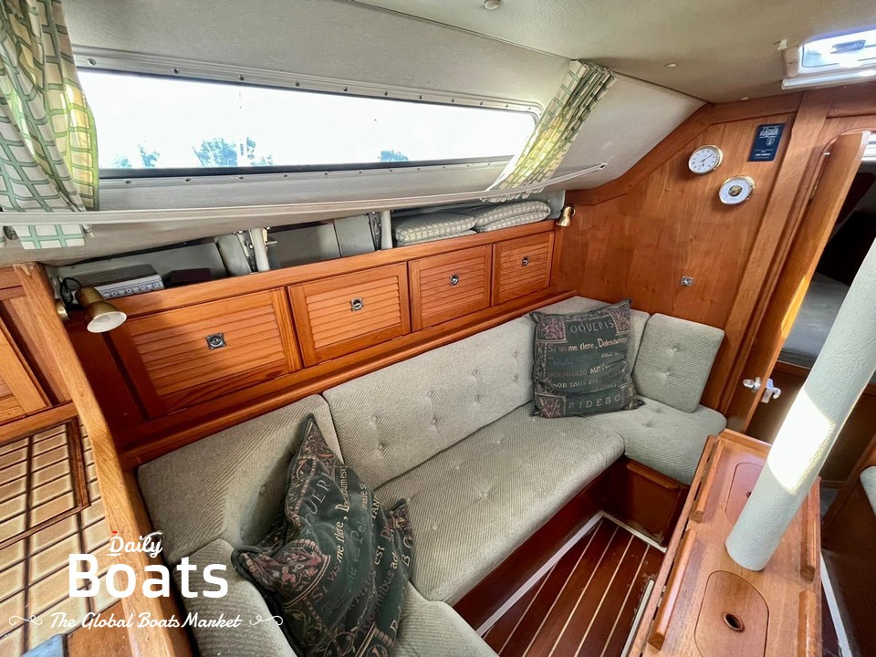 1990 Westerly Storm 33 for sale. View price, photos and Buy 1990 ...